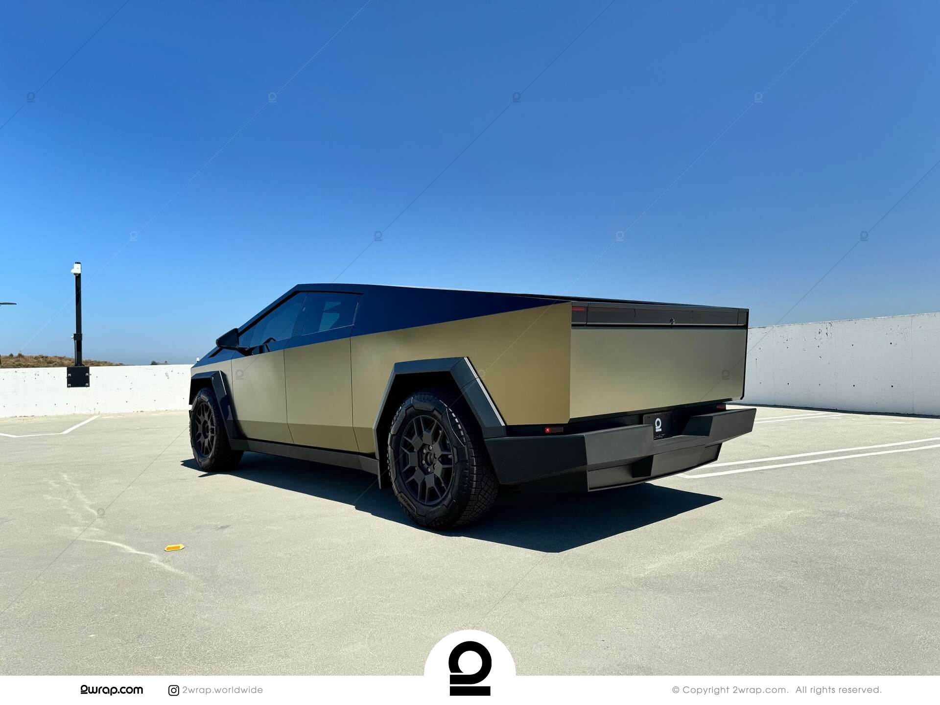 Bond Gold Cybertruck wrap | 2wrap.com | Car Wraps, PPF & Architectural ...